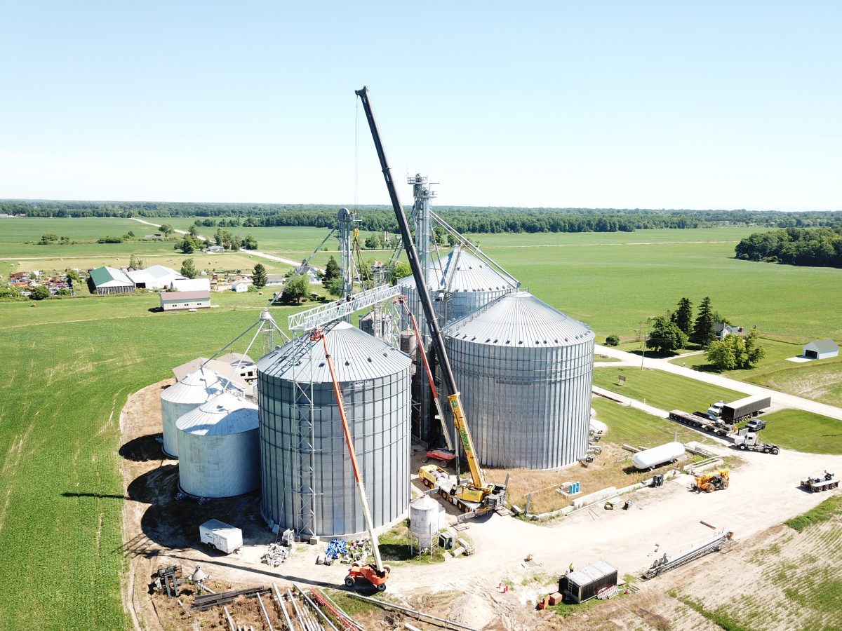 Crane Rental for Farm - Crane Lift on Farm | JJ Curran Crane Company